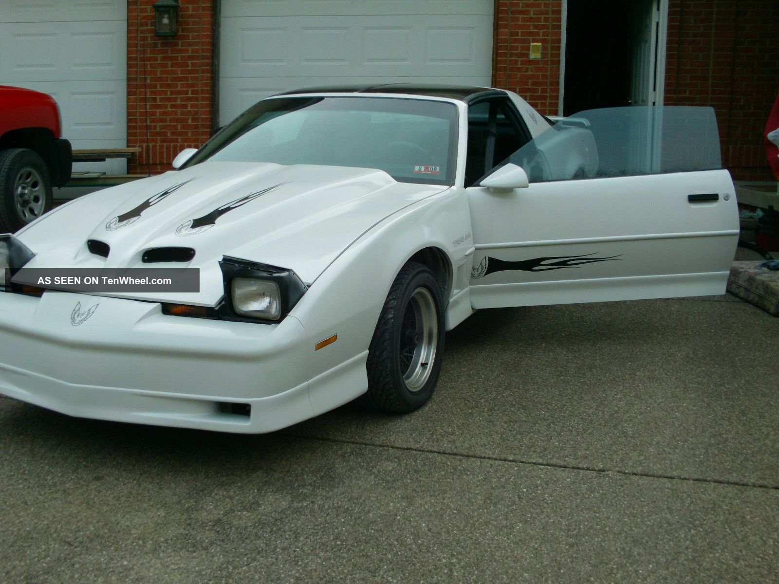 1989 Pontiac Firebird Trans Am 5. 0l (305 Ci) V8 2dr Hatchback / With ...