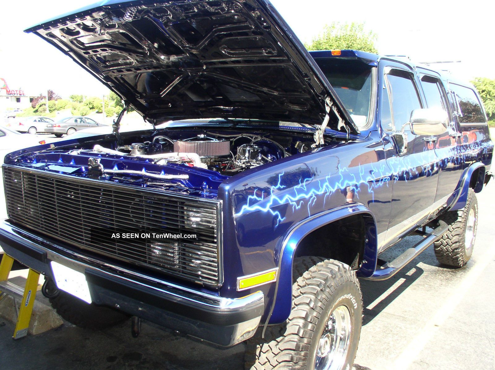 1986 Air Brushed Pearl Blue Suburban Reborn As A Lifted Custom Hot Rod ...