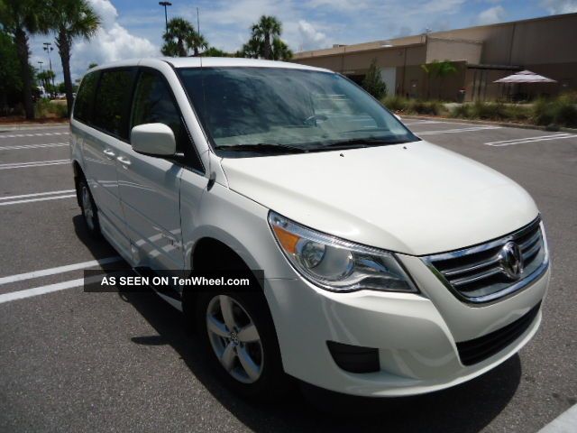 2010 Volkswagen Routan, Wheelchair Accessible, Mobility, Side Entry Ramp,