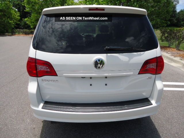 2010 Volkswagen Routan, Wheelchair Accessible, Mobility, Side Entry Ramp,