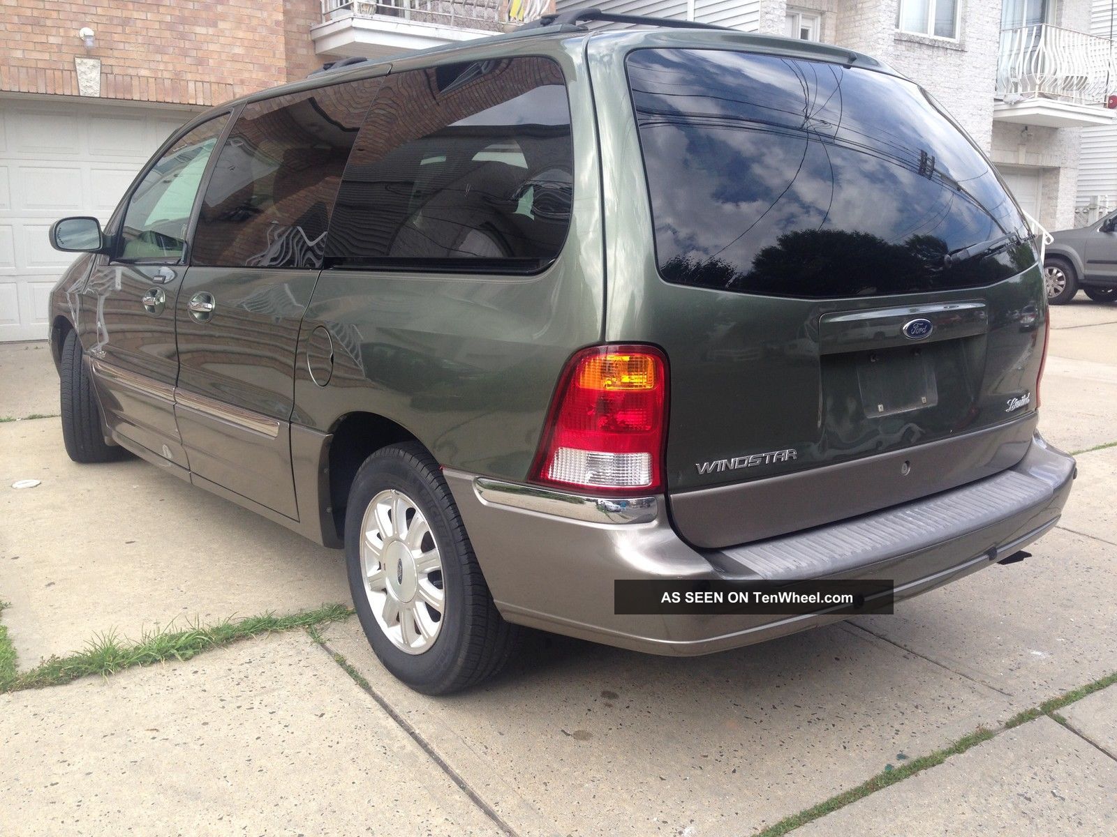 2002 Ford - Windstar - - - - - - Limited Package