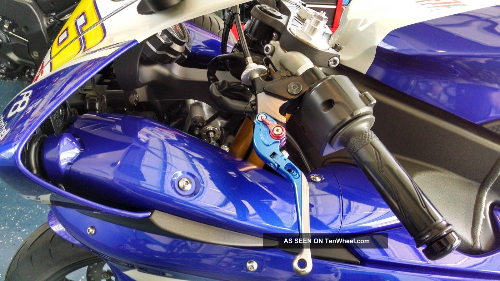 2010 Yamaha R1 Valentino Rossi Champions Edition