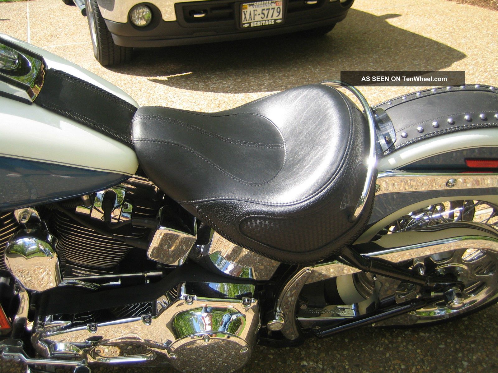 Classic Vintage Looking 2005 Harley Davidson Flstn Softail Deluxe