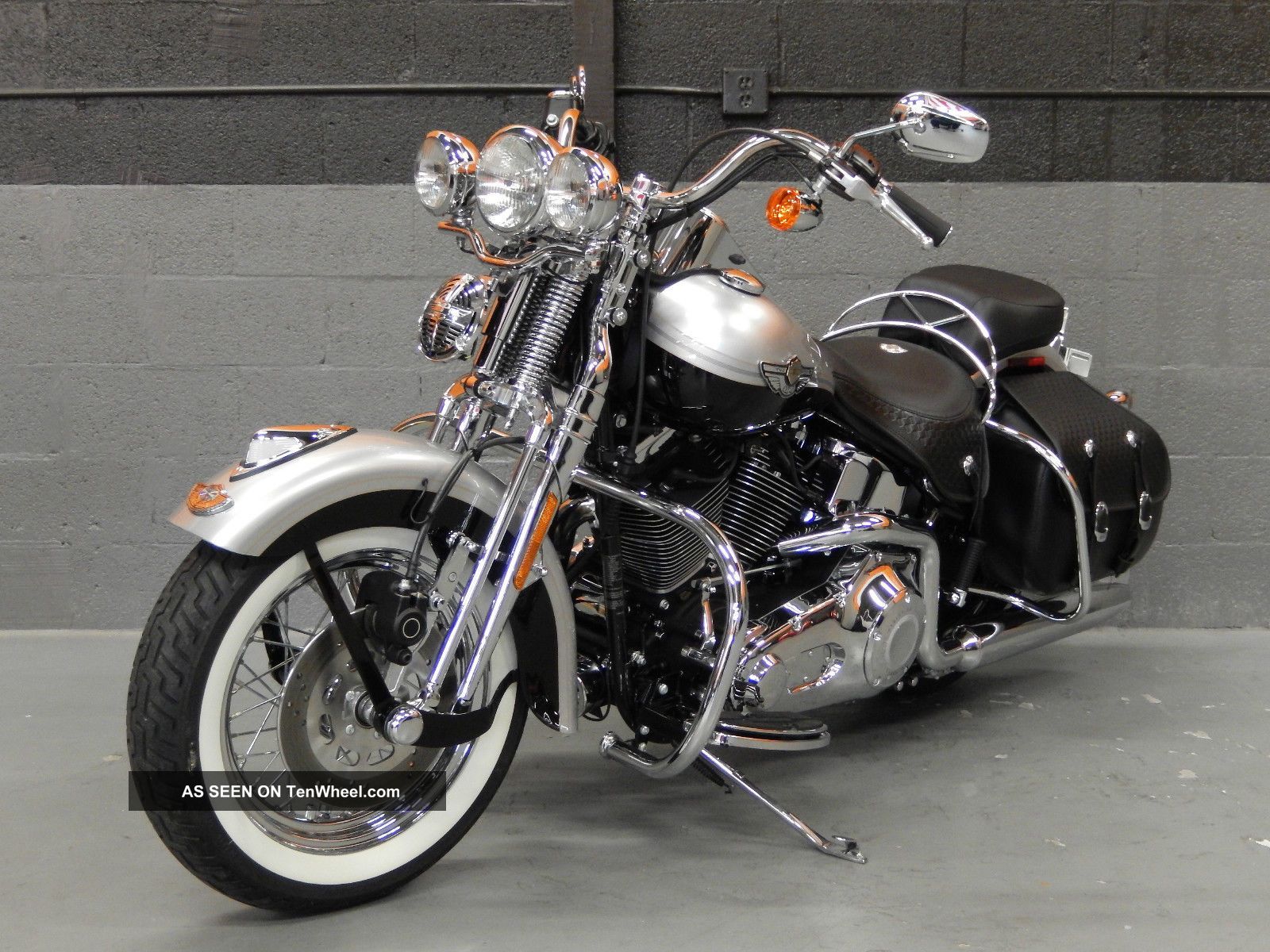 2003 Harley - Davidson Flstsi 100th Anniversary Softail Heritage Springer