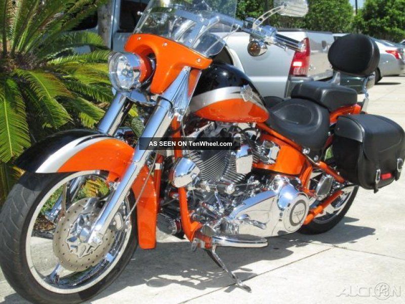 2010 Harley - Davidson® Softail® Cvo Convertible Flstse