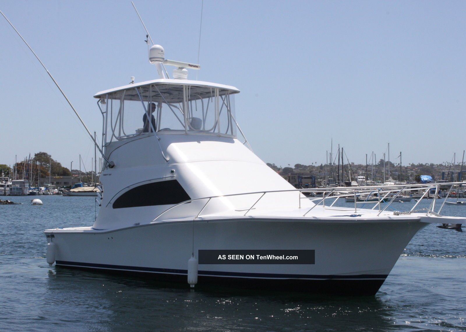 2007 Luhrs 36 Ft Convertible Fishing Boat